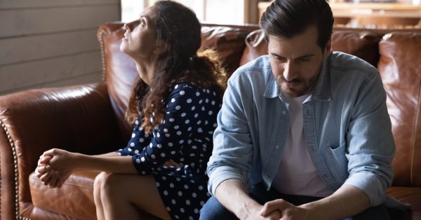 8 фрази които показват че мъжът не уважава жените Tialoto